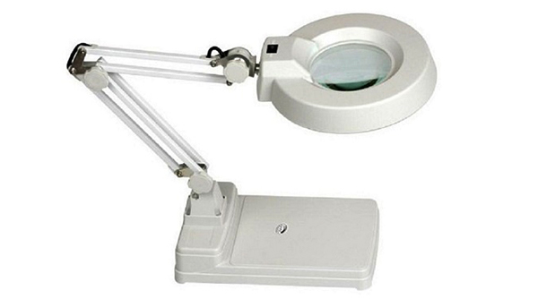 Kính lúp để bàn LT-86C có gì đặc biệt?